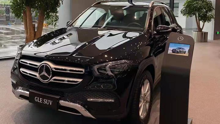 奔驰GLE：优惠1万多，和优惠三万的宝马X5谁更好？ - 知乎