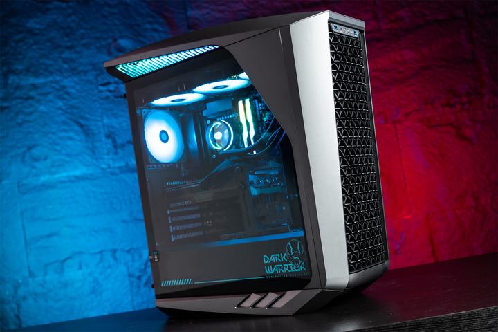 万元标杆！RTX 4070版雷神黑武士5 Shark新品评测 - 知乎