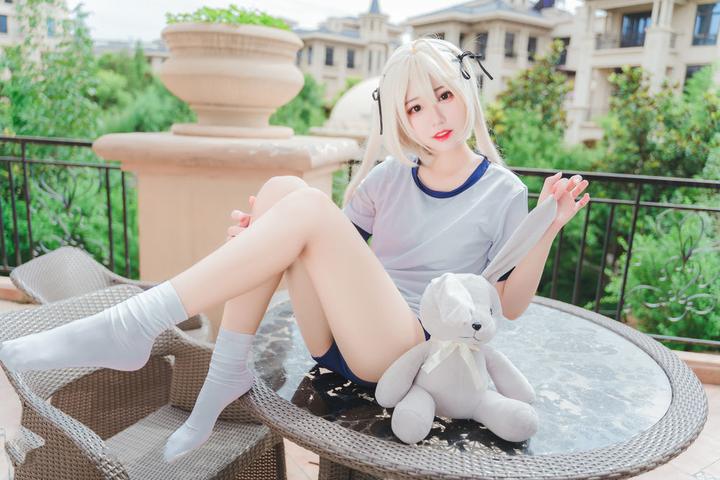 猫君君_MaoJun写真合集cos套图:体操服穹妹 - 知乎