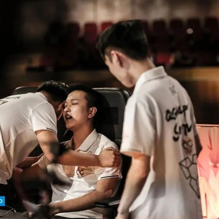 ALAN生日“KPL天团”到场！QG五虎和教练合照惹水友直呼泪目 - 知乎