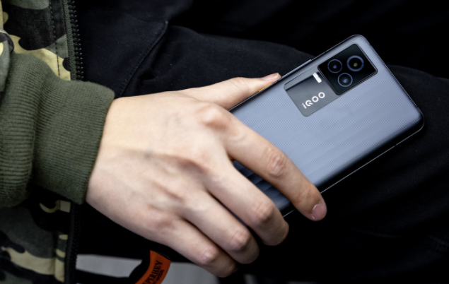 不做牺牲用户体验的精品手机！iQOO Neo5信息再次曝光 - 知乎