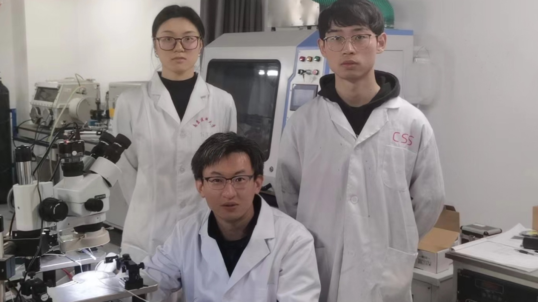 无外部电源也能选择性感知机械信号，中国学者制备超低功率记忆式触觉传感器 - 知乎