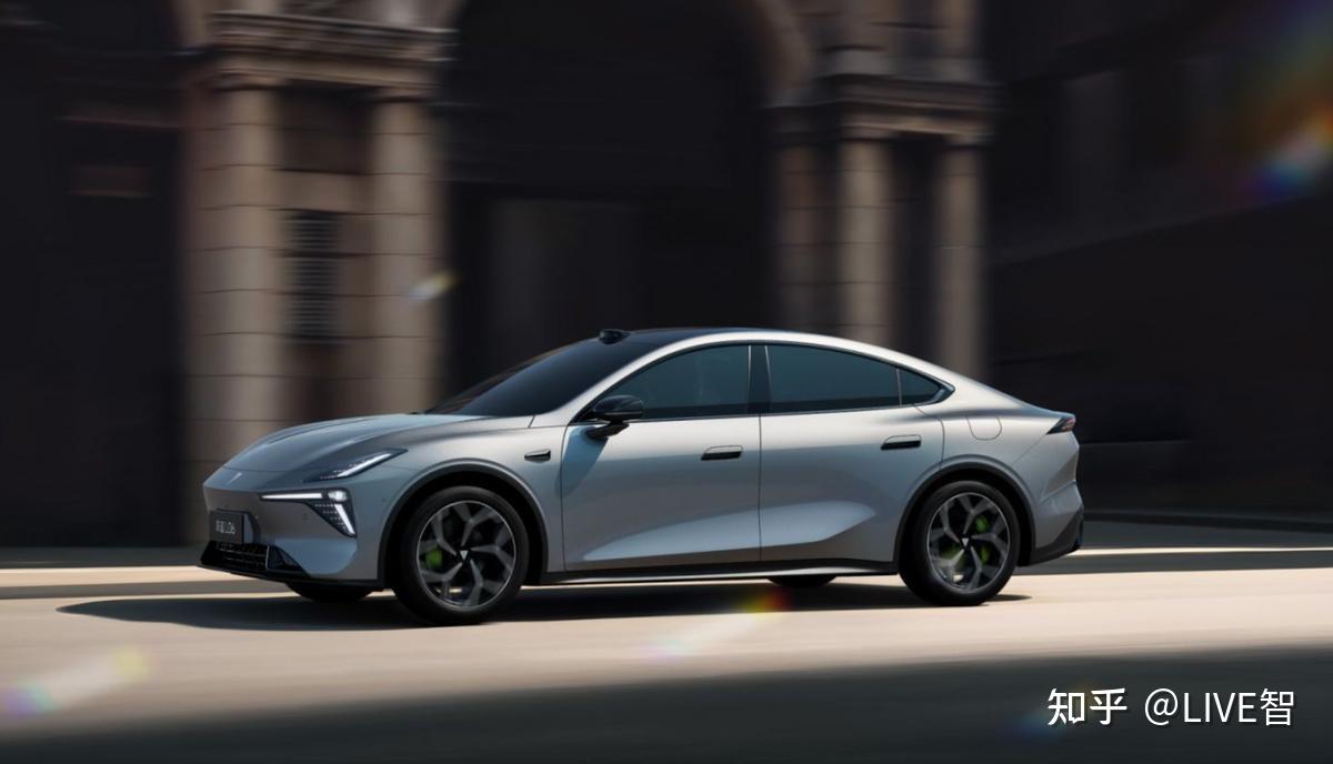 “年轻人的第一台磁流变轿跑”来了，深蓝L06正式亮相 - 知乎