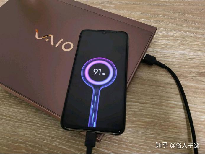 如何评价 VAIO 推出 899 克重的 SX12 笔记本？ - 知乎