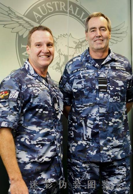 请问海军的迷彩服和空军的迷彩服有区别吗？ - 知乎