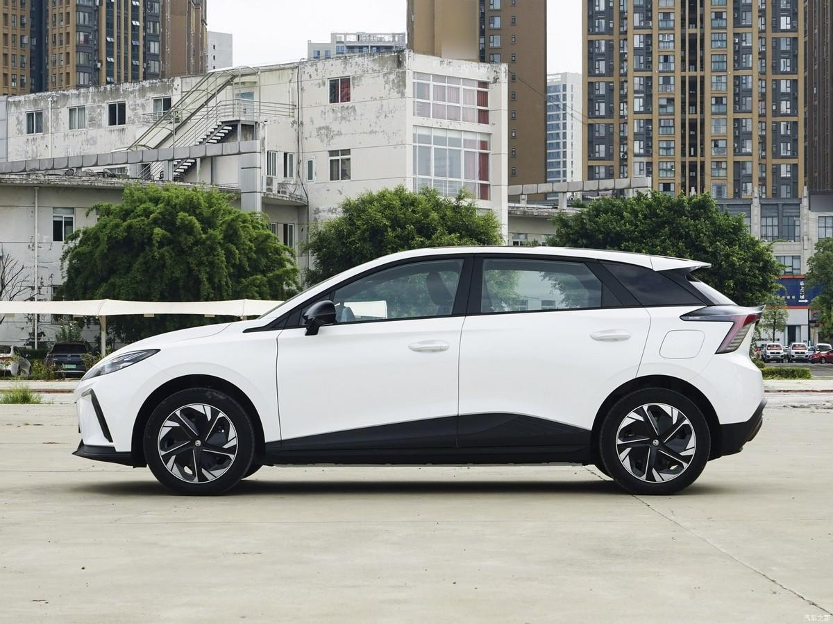 10万级两厢电轿首选！MG4 EV开启“全能驾控 冠军征城”郑州站试驾 - 知乎