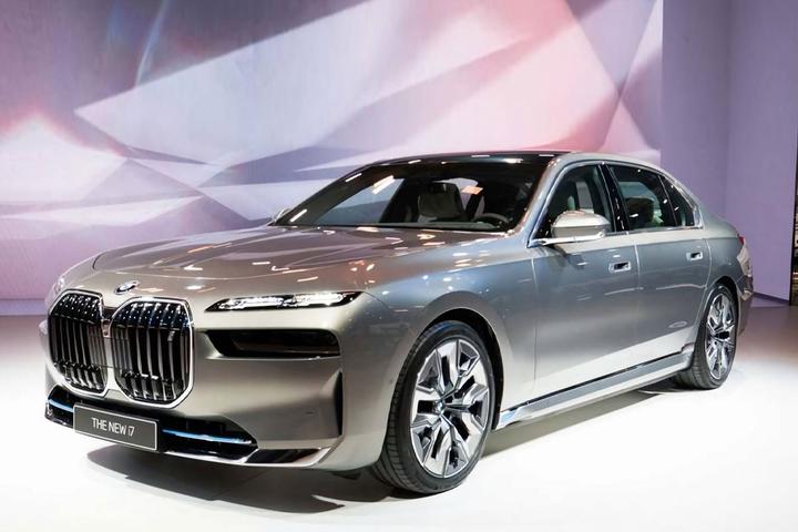 首次提供驾乘体验 BMW i7将亮相戛纳国际电影节 - 知乎