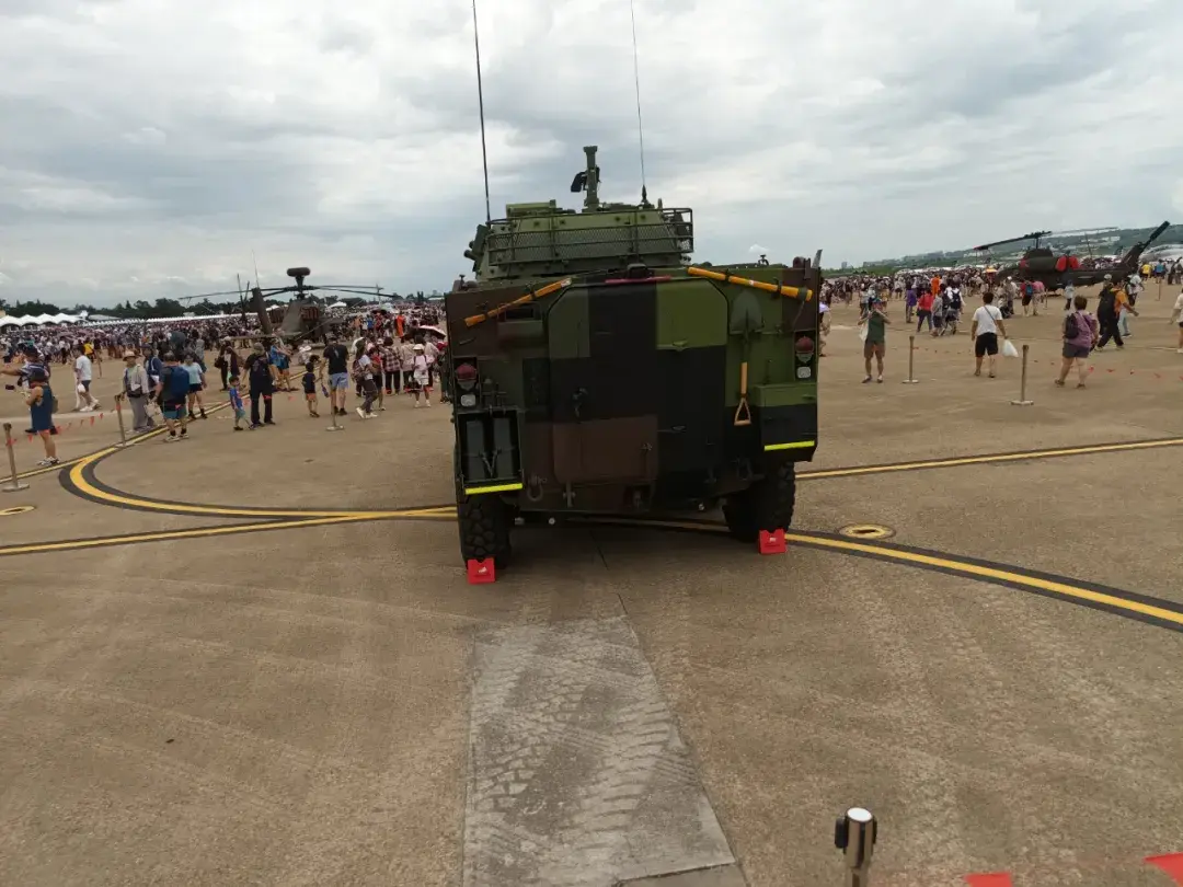 如何评价CM-33/34“云豹”装甲车？ - 知乎