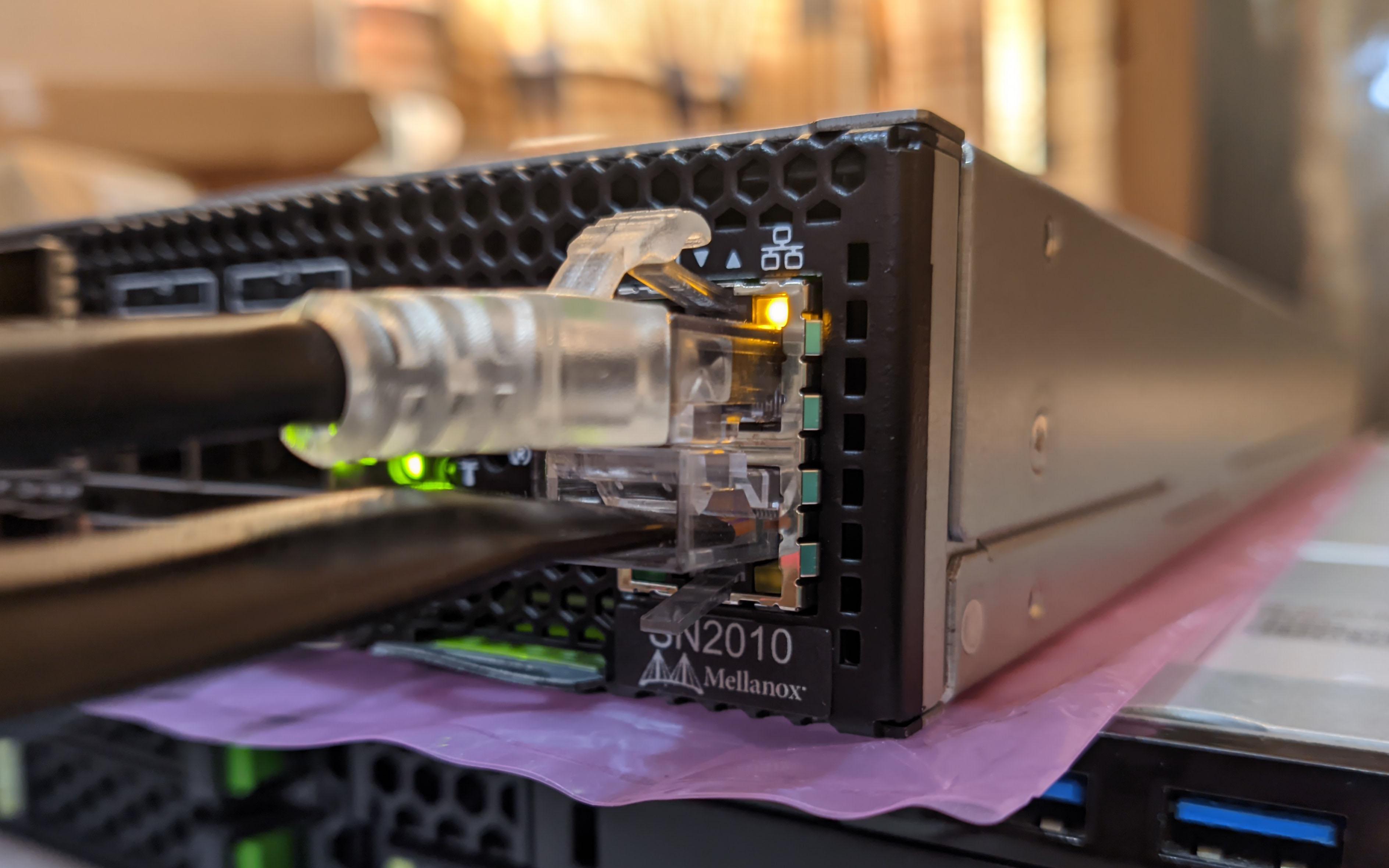 Mellanox SN2010 25GbE/100GbE 交换机 开箱 - 知乎