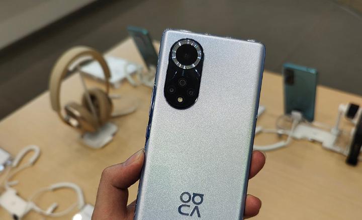 华为nova9系列上架实体店，9号配色曝光，起售价或低于3000元 - 知乎