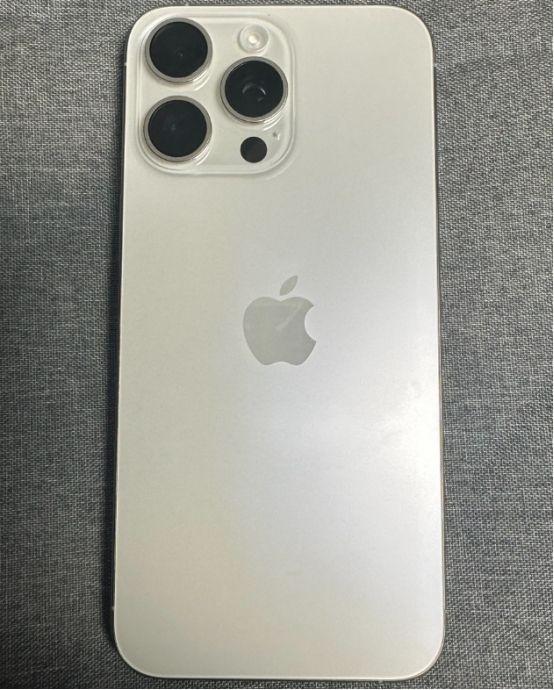比Mate60Pro还好用？粉丝7000多买二手iPhone15Pro Max！ - 知乎