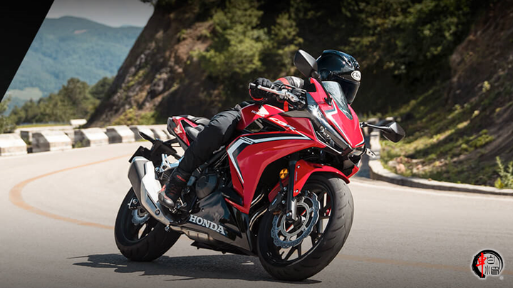 新车｜4.5万元，家族外观中级仿赛，本田CBR400R新车发布 - 知乎