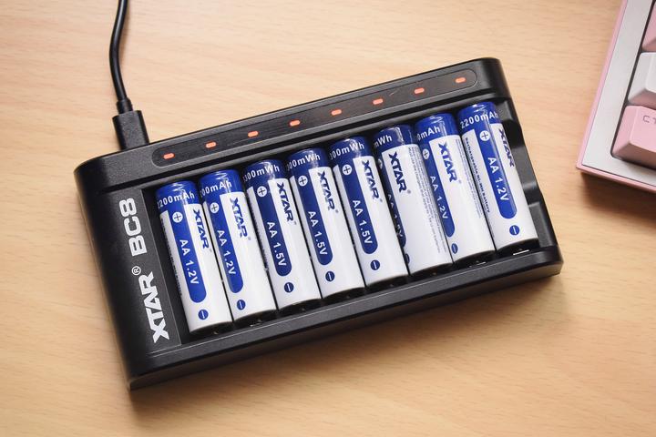 八槽混充，专为5号/7号电池而生！XTAR爱克斯达BC8充电器体验 - 知乎