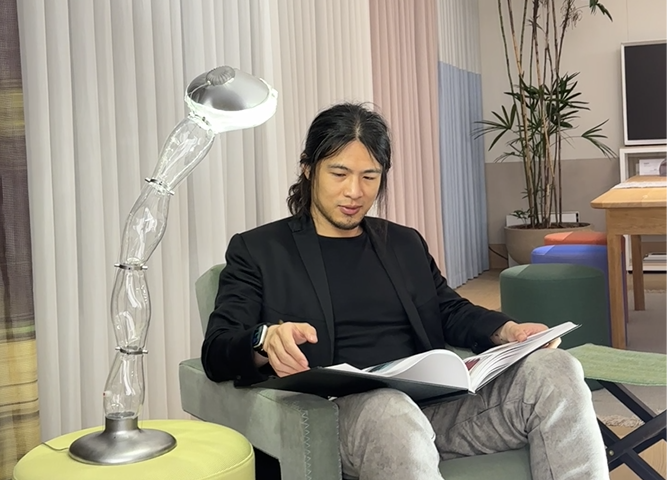 卞震 Studio Ololoo联合主理人，FLOS Fendi设计师 - 知乎