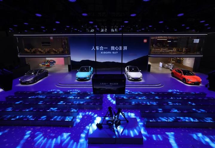 雷军：小米 SU7锁单量超75723台，苹果用户购买者占比51.9% - 知乎