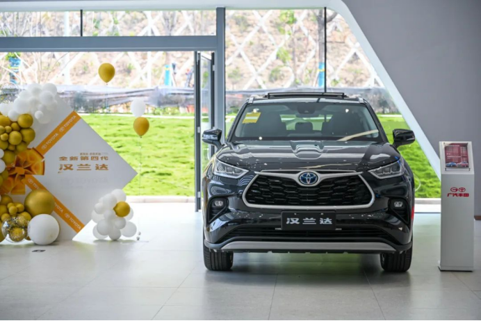 7座中型SUV王者，全新第四代汉兰达380T到店 - 知乎