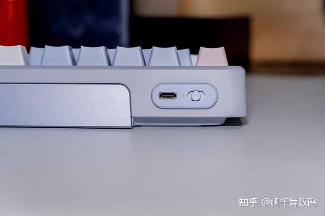 集手感和性价比一体的98键的雷柏V700 DIY-98机械键盘测评 - 知乎