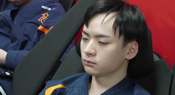 LPL陪玩事件大反转，WE完成闪电签约！Able成最大赢家，Cube懵了 - 知乎