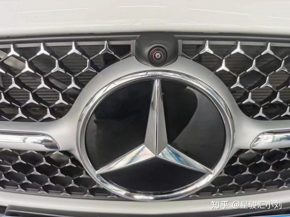 22款奔驰C260L升级原厂360全景影像 倒车一气呵成 - 知乎