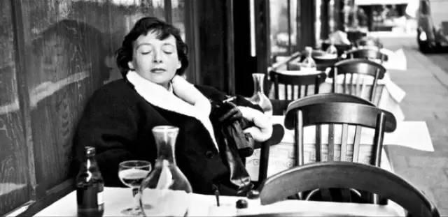 杜拉斯 | 这个浪荡的女人，只对一件事忠诚 - 知乎