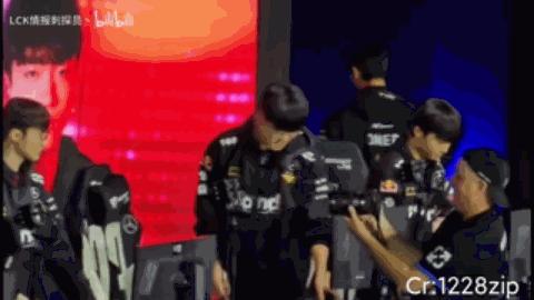 如何评价 S13 半决赛 Faker 的表现？ - 知乎