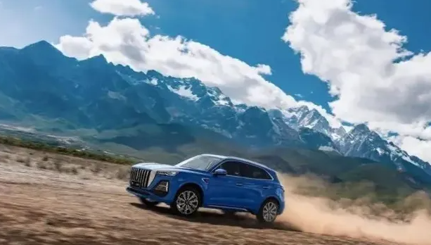 20万国产SUV开出40万SUV效果：新红旗HS5为何这样“红”，郑州地区欢迎进店选购 - 知乎