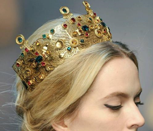 " Heavy is the head that wears the crown" - 知乎