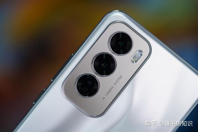 OPPO Reno12评测：iPhone最好平替 果断省下几千块,再也不用馋苹果了！ - 知乎