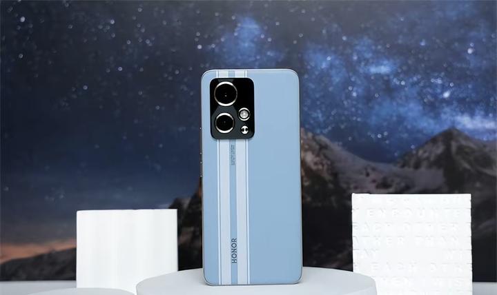 荣耀90GT搭载旗舰三芯，性能很灭霸，2599元起价格也很亲民 - 知乎