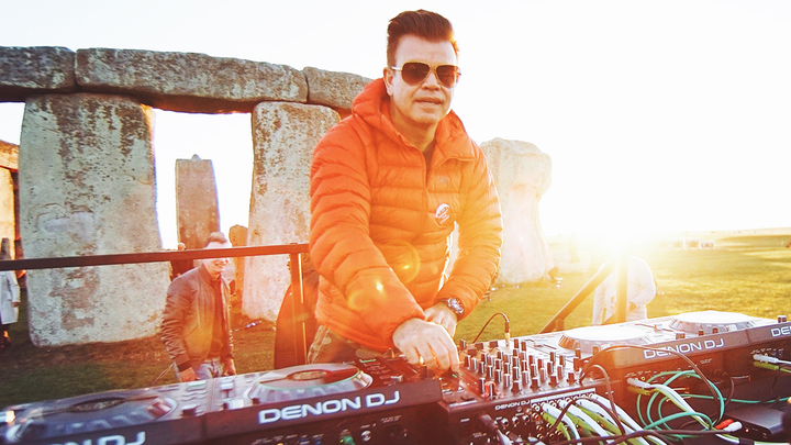 NFT系列中的世界著名的DJ - 知乎