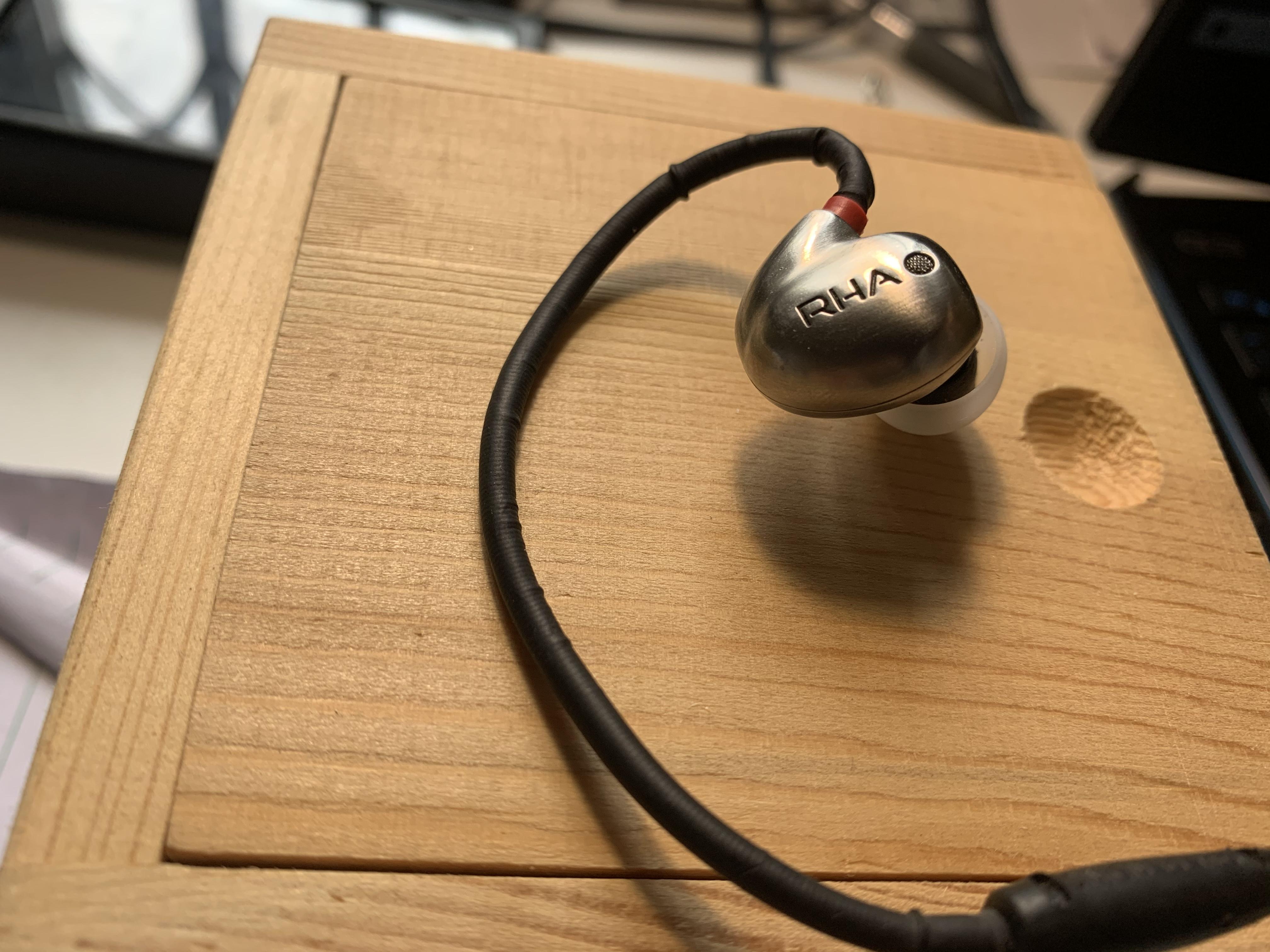 【Low-Fi随聊第71期】粗犷的谨慎—RHA T20简评 - 知乎