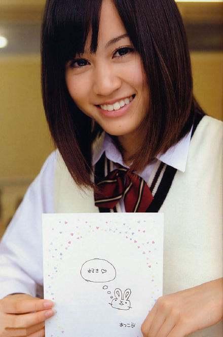 那曾被称为“AKB之颜”的美少女，我们的阿酱，我们的前田敦子 - 知乎