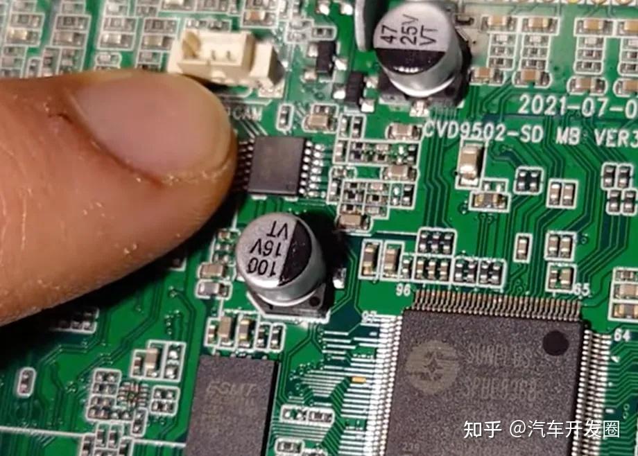 拆解很火的Boss CarPlay主机：用了很多国产芯片 - 知乎