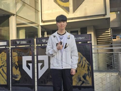 Chovy：Faker…真的好强… - 知乎