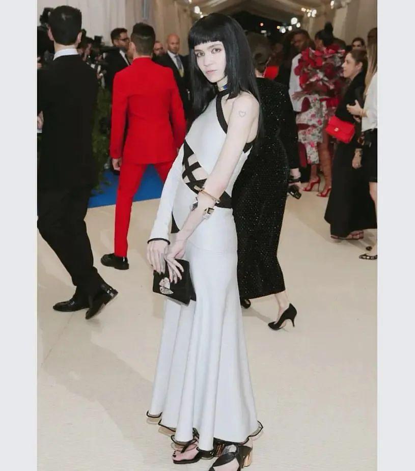 我也不怕出点丑：Grimes - 知乎