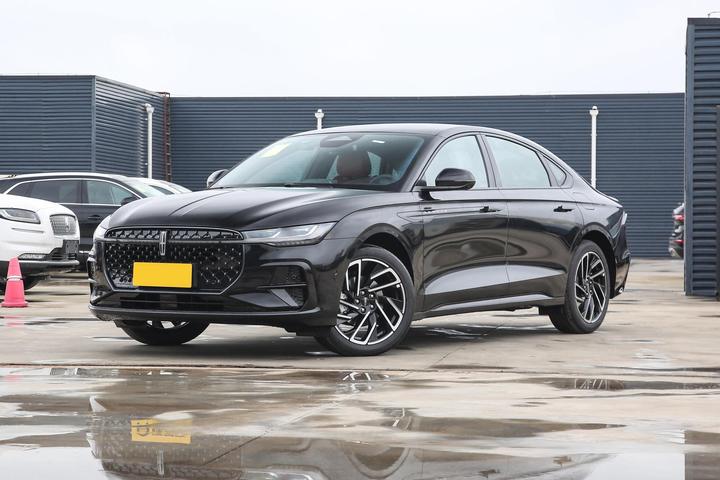 全系2.0T+8AT动力加持，配备27英寸全景屏，林肯Z值不值得购买？ - 知乎