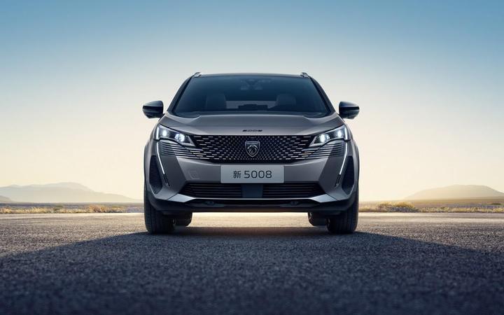 标配1.8T动力、配置提升明显、2023款5008低配最值得入手 - 知乎