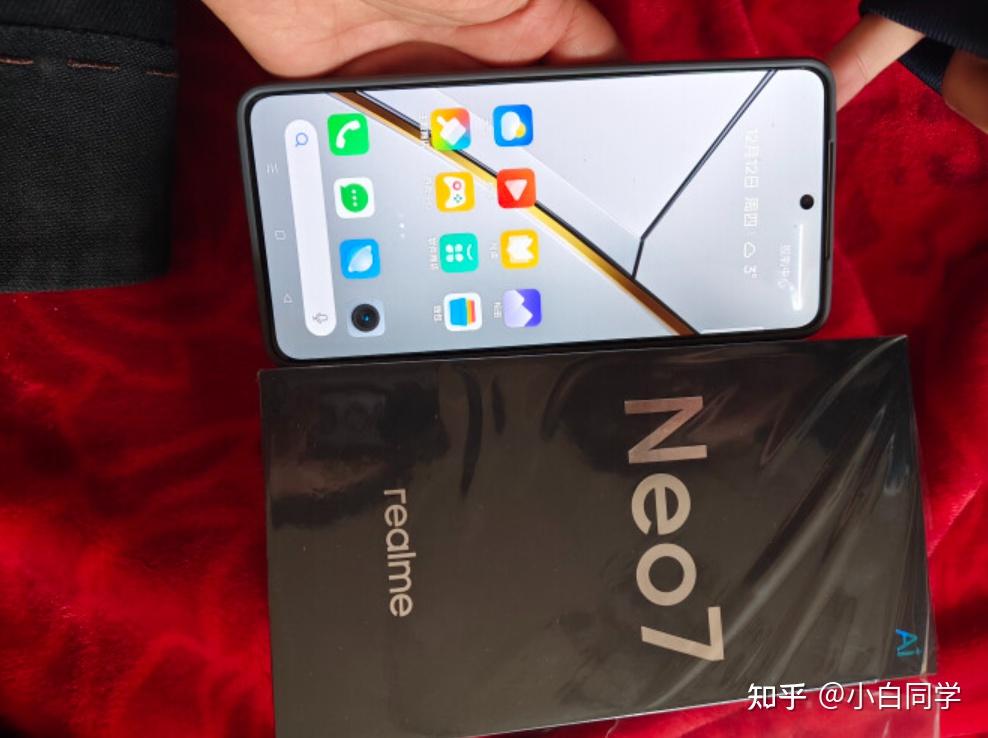 真我neo7和iqooz9turbo+都有哪些亮点和不足？对比后哪个更值得入手？ - 知乎