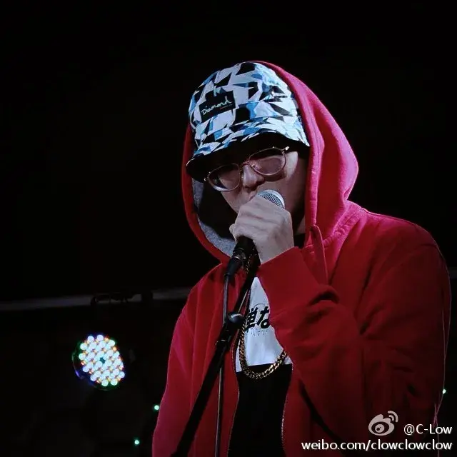 C-Low的《一块胶布》，是中文说唱至暗时刻的呐喊 - 知乎