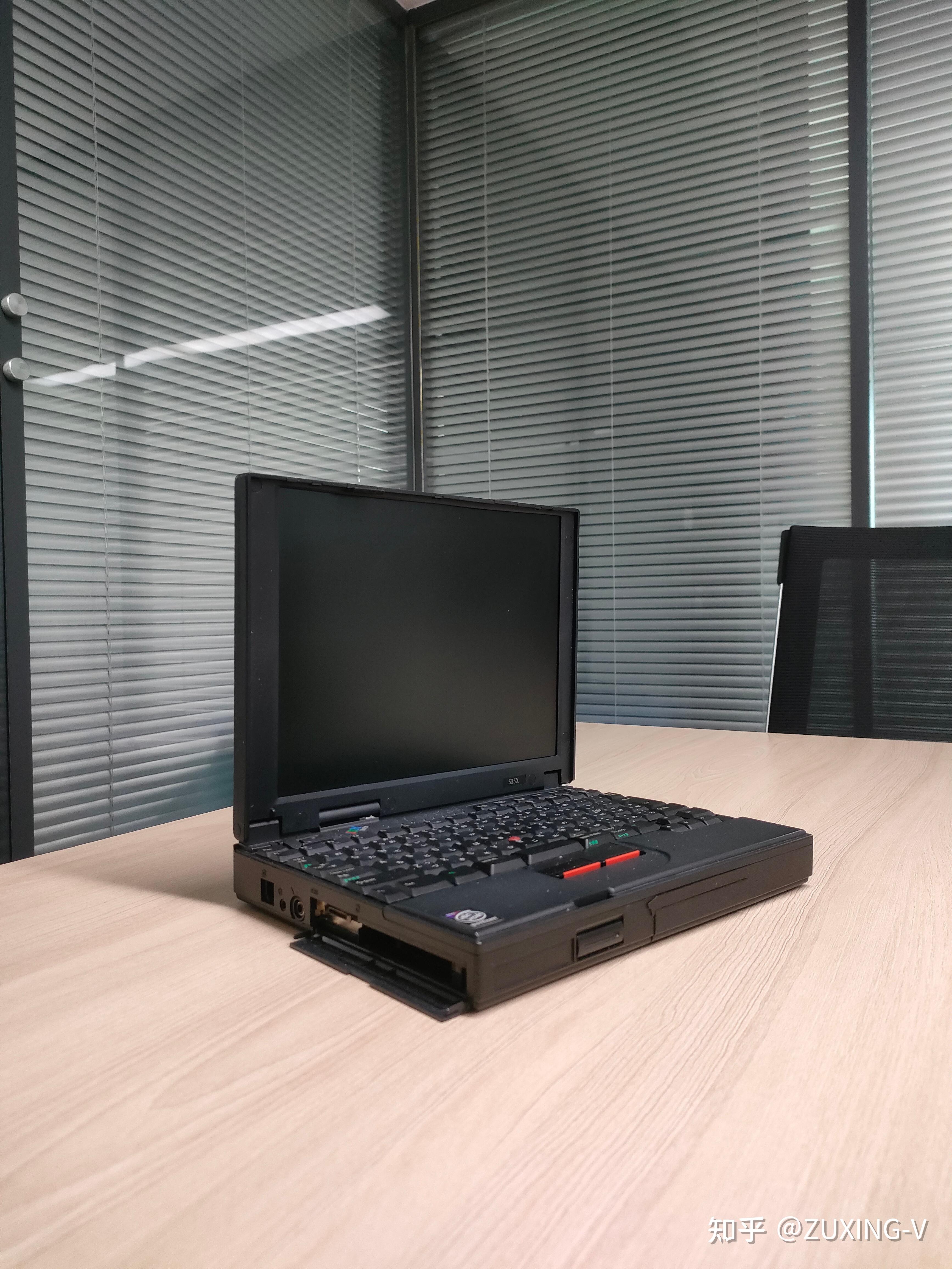[TP535X]不大不小，用着刚好，一台既能拿来办公，又能藏抽屉摸鱼的小钢炮——ThinkPad 535X - 知乎