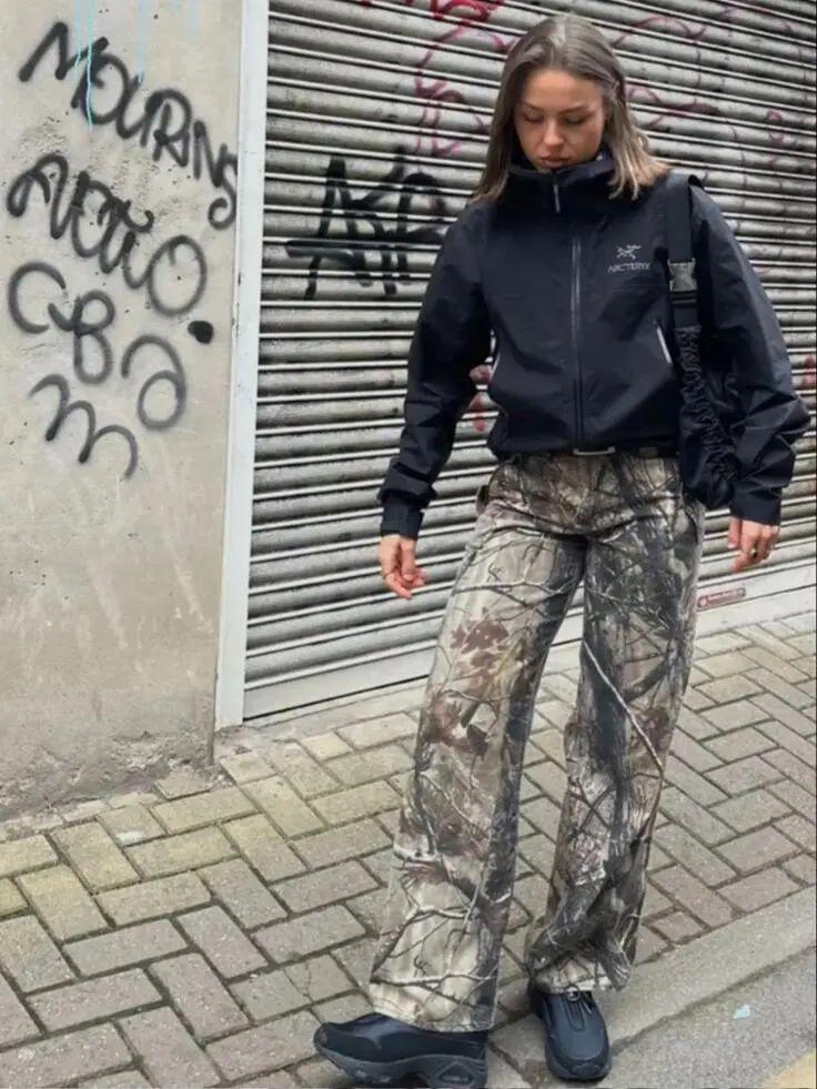 职场穿搭新思路，Gorpcore 去 “班味” 太牛！ - 知乎