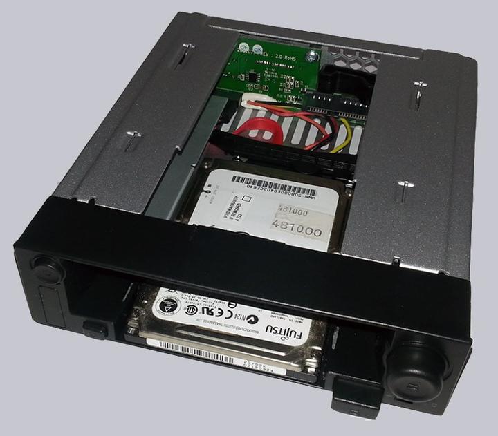 艾西达克MB971SP-B 2.5" SATA+3.5" SATA硬盘抽取盒测评 - 知乎