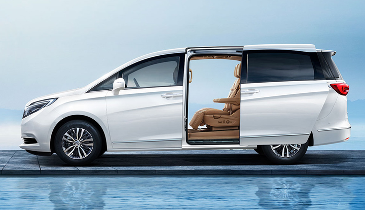 GL6袭击MPV市场，对比大哥GL8赢率如何？ - 知乎