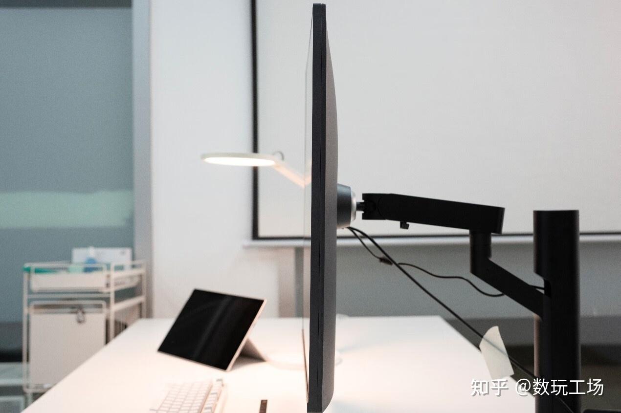 全球首款28英寸16:18魔方屏，LG 28MQ780开箱 - 知乎