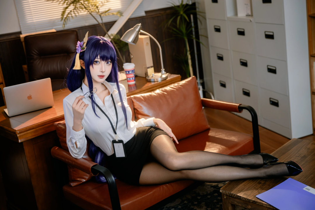 OL风格+窈窕身姿，颜值气质双绝！原神 雷电将军cos - 知乎