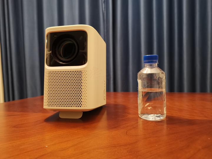 年末福利：开始内卷的便携投影仪哈趣k1 Pro有哪些亮点 知乎 