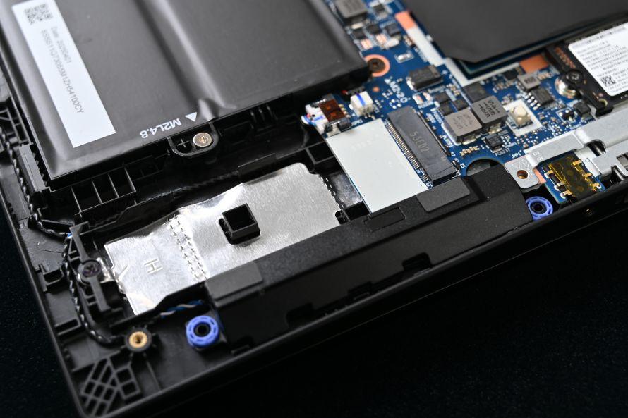 ThinkPad E14 2025评测：硬盘换上长江存储PC411，性能续航双提升 - 知乎