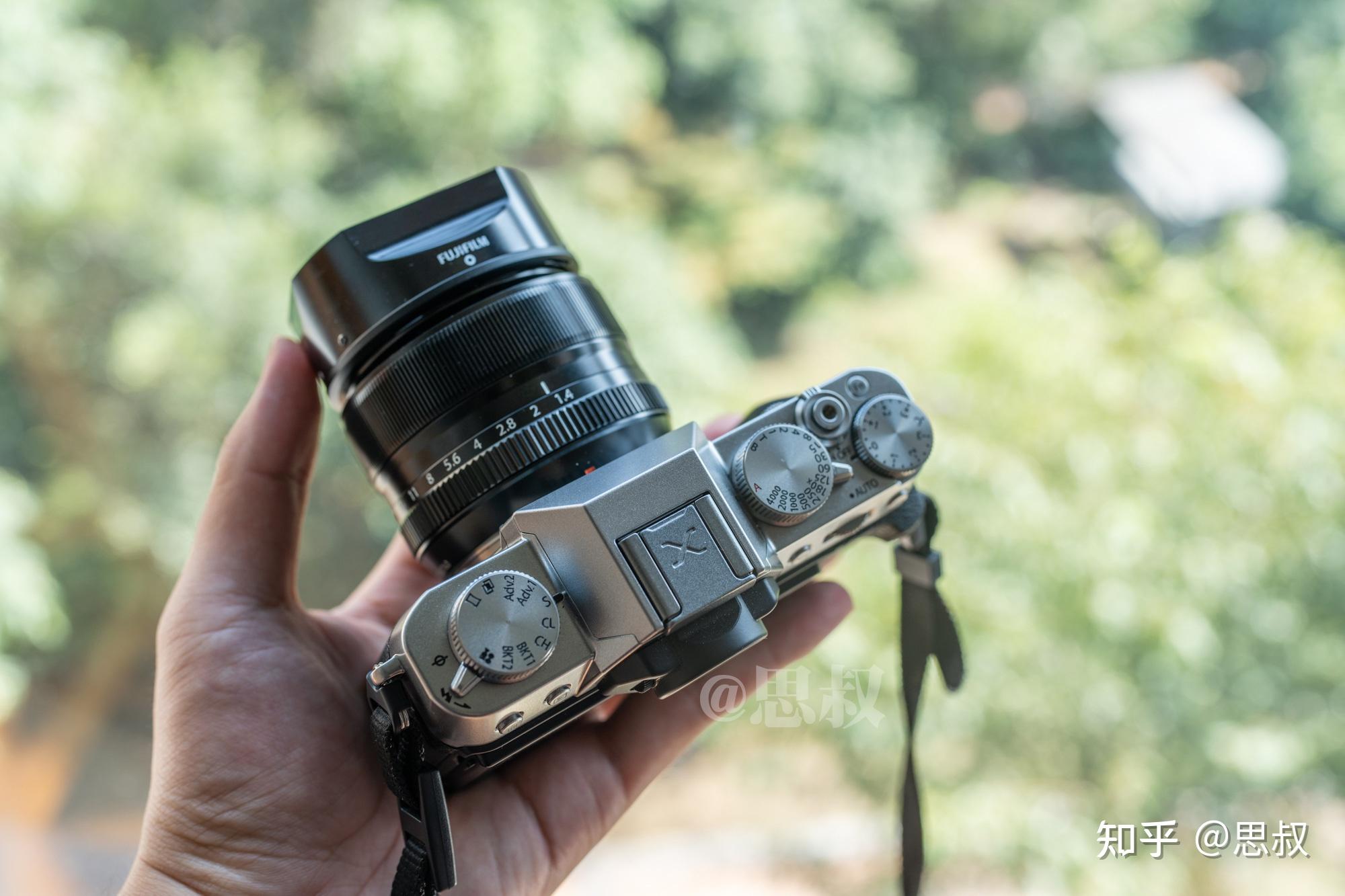 【相机3选1】佳能r50、尼康z30、索尼zve-10 ；只考虑买套机；需求：日常旅游人像? - 知乎