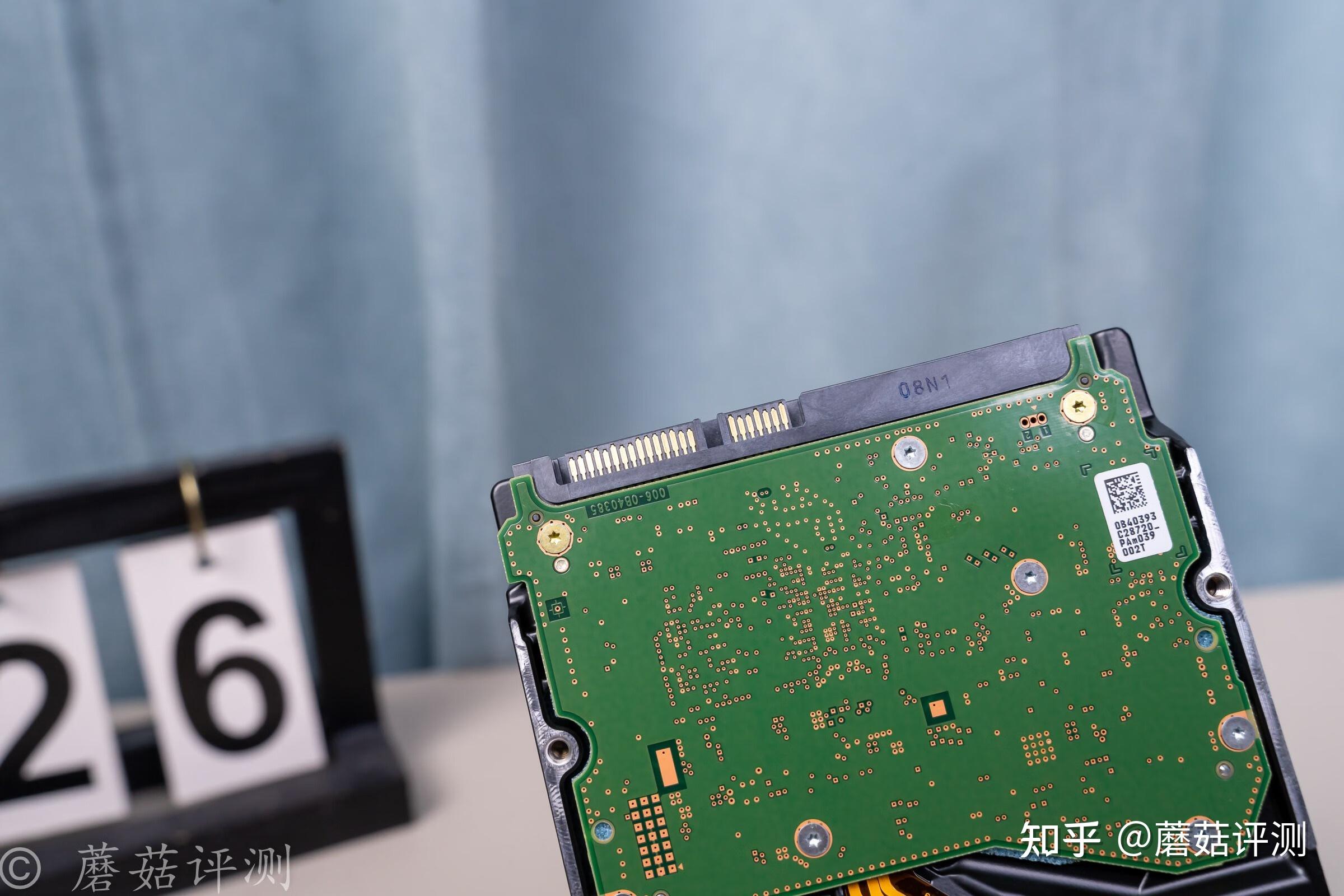 性价比非常高的大容量机械硬盘，西部数据HC530企业级氦气硬盘14TB 评测 - 知乎