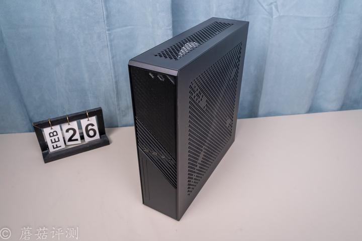 占地面积小，内部空间充足，银欣MILO 12米罗HTPC机箱 评测 - 知乎